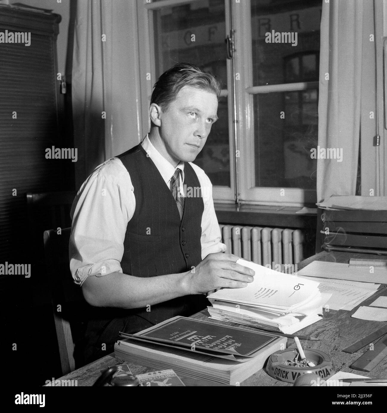 Trade union activist Black and White Stock Photos & Images - Alamy
