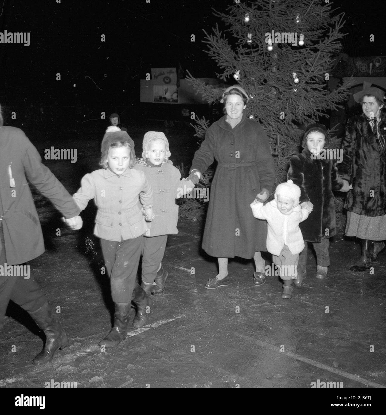 Festive market atmosphere Black and White Stock Photos & Images - Alamy