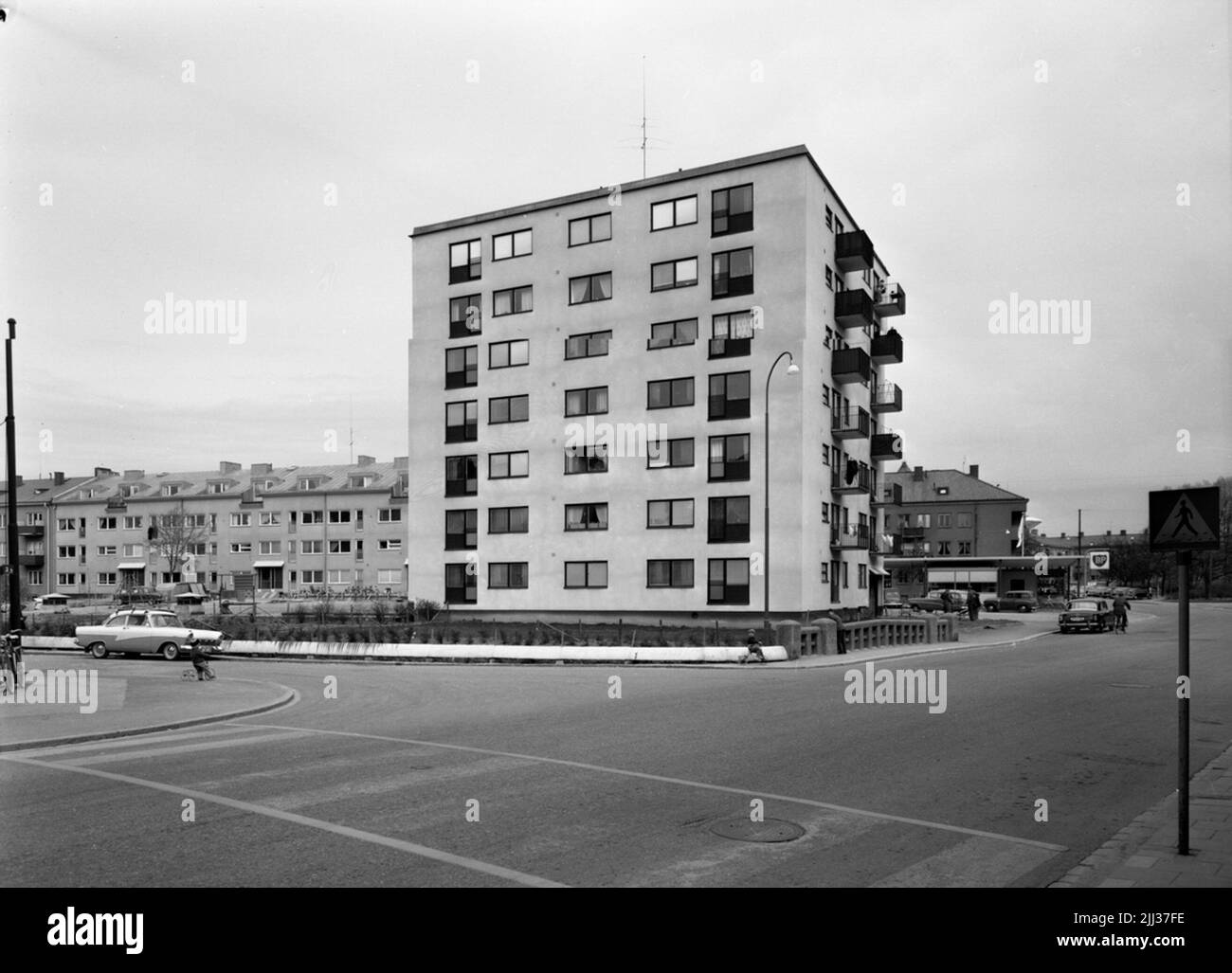 Residential building on seven floors, the high -rise building on ...