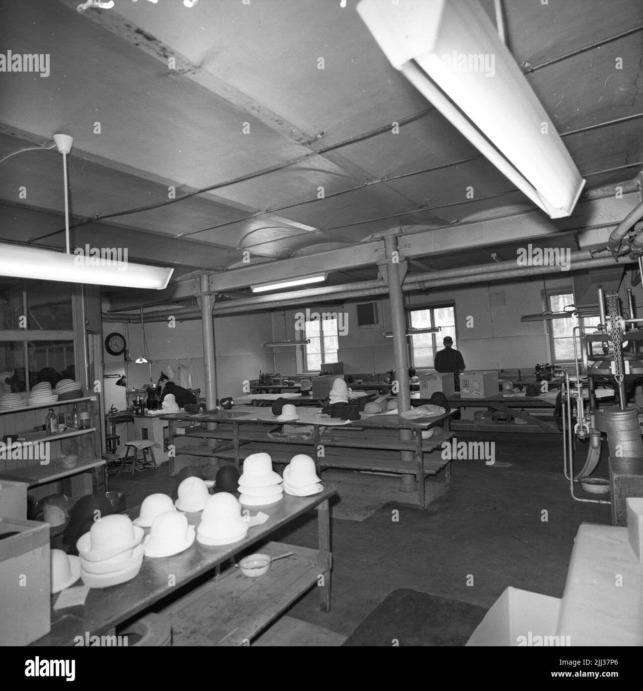 Lindberg's straw and filth. Hat production. 223/67 Room for plastering ...