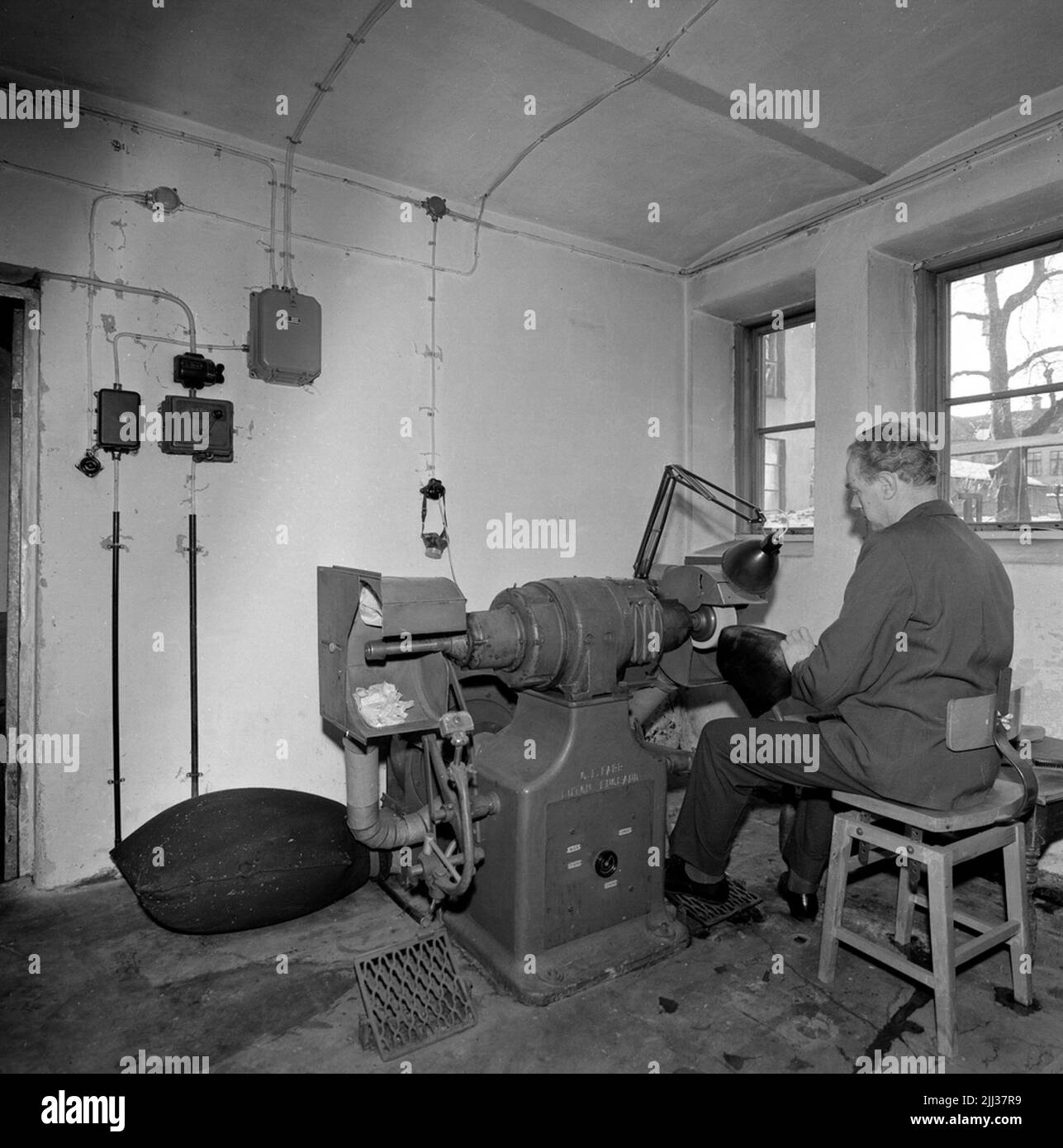 Lindberg's straw and filth. Hat production. 205/67 Mixing the stump of ...