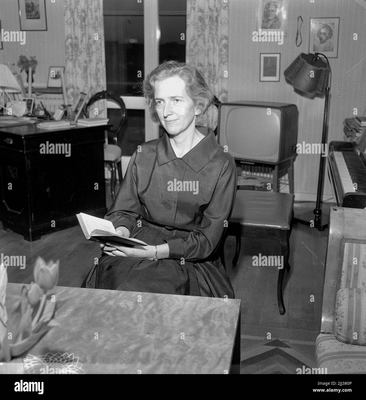Margit Sahlen, Women Promest. 24 March 1960 Stock Photo - Alamy