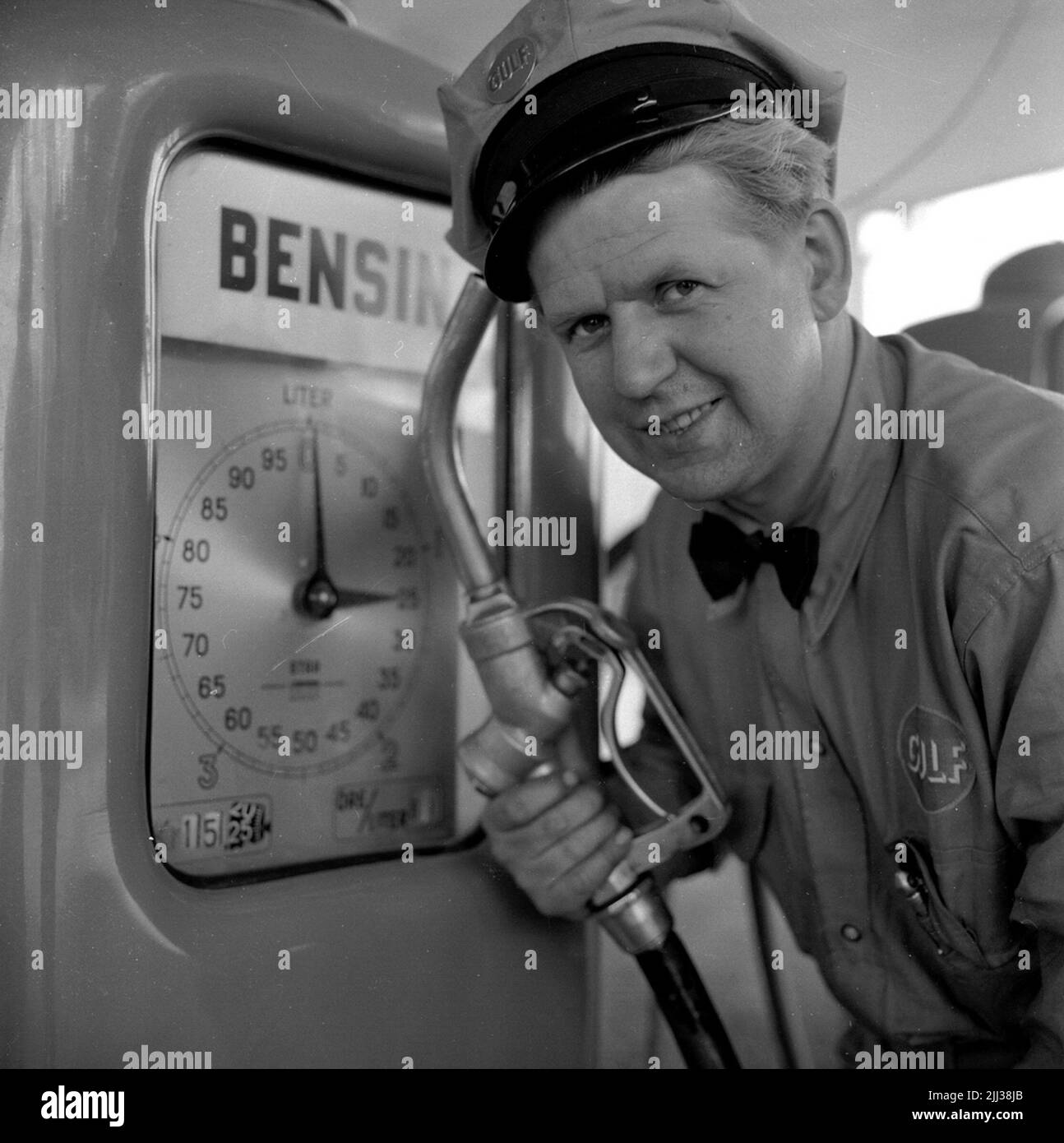 Rest media Black and White Stock Photos & Images - Alamy