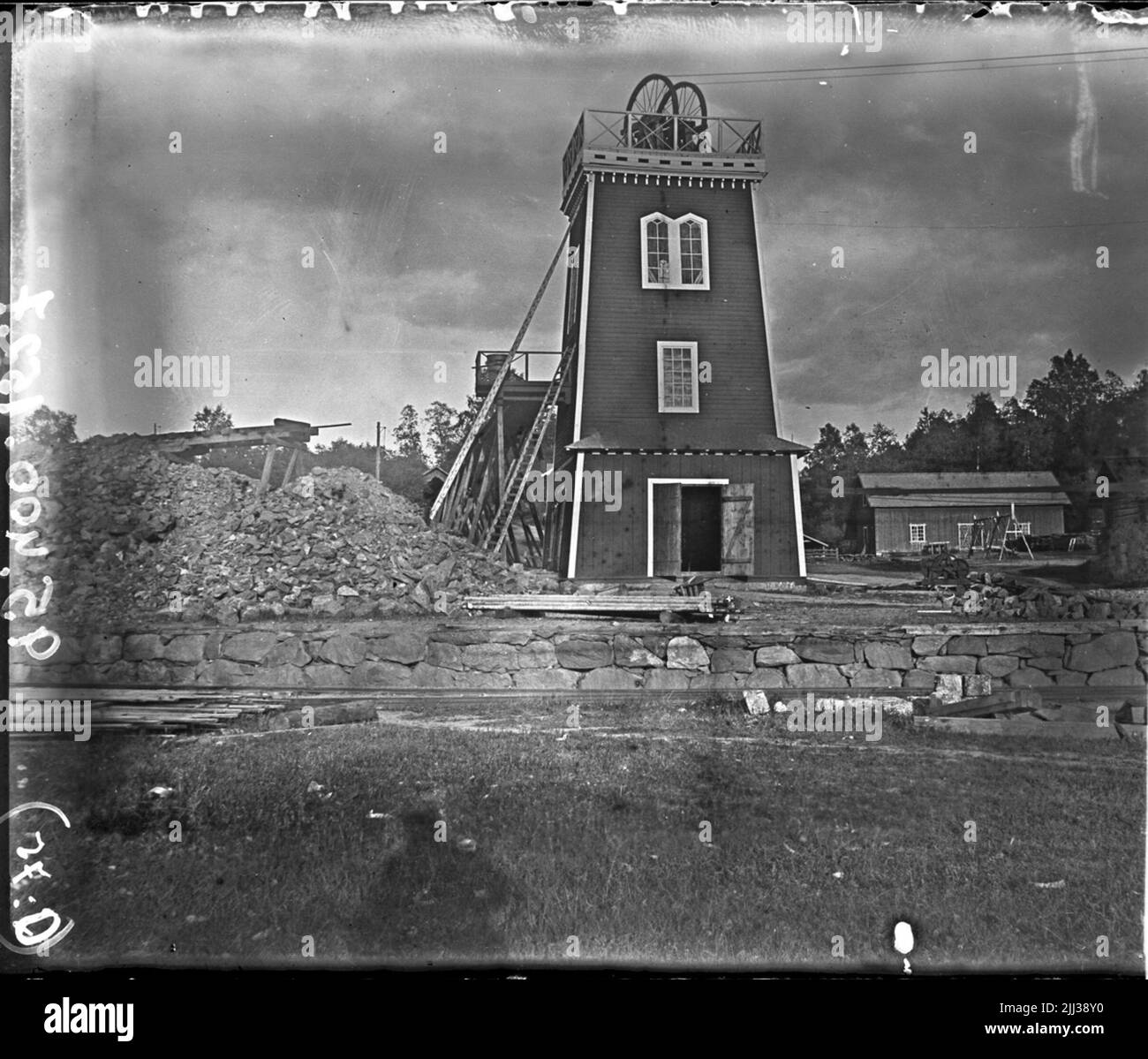 History natural features geology hi-res stock photography and images ...