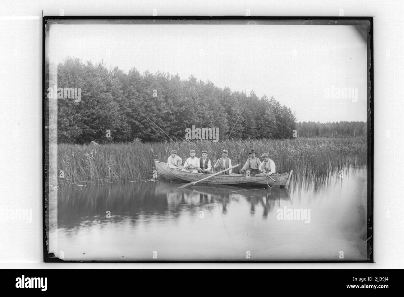 Paddle boat scene Black and White Stock Photos & Images - Alamy