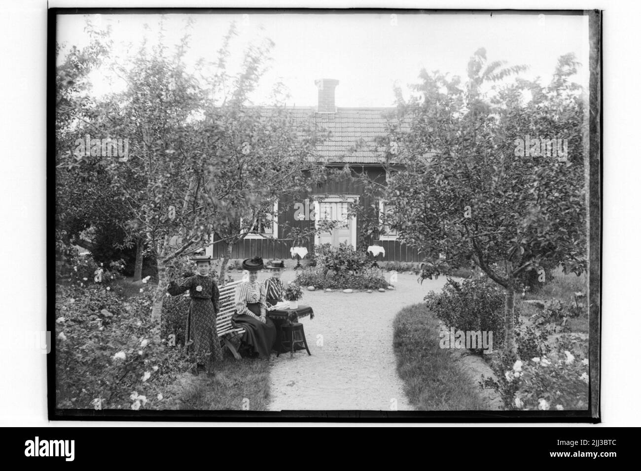 Group of three women outdoor Black and White Stock Photos & Images - Alamy
