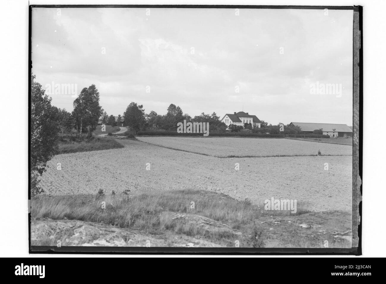 One and a half -level manor -like building. Economy building. Axel ...