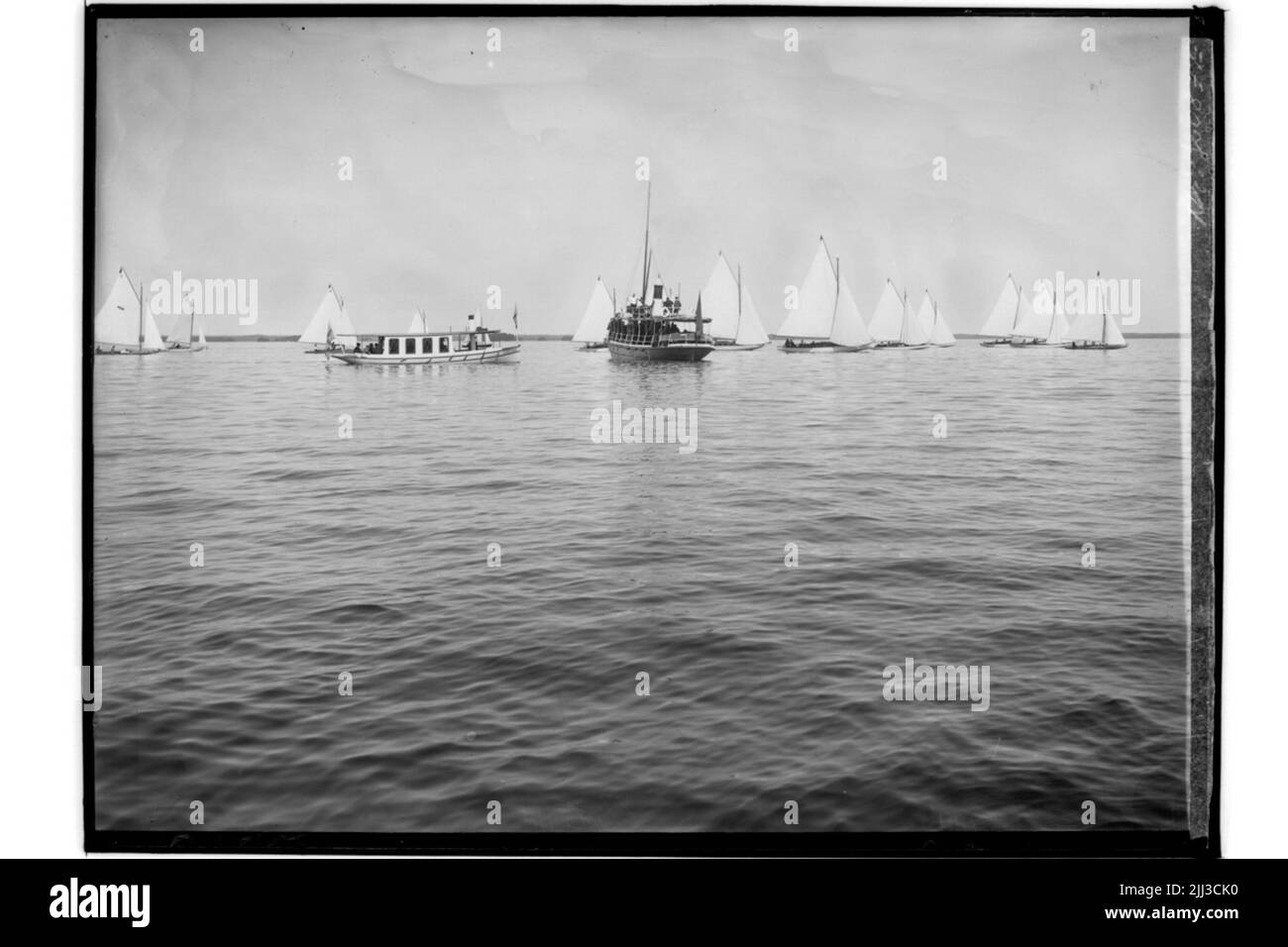Steamslupen Linnenäs and the steamer Nerike, 13 Sailboats. The Sailing ...