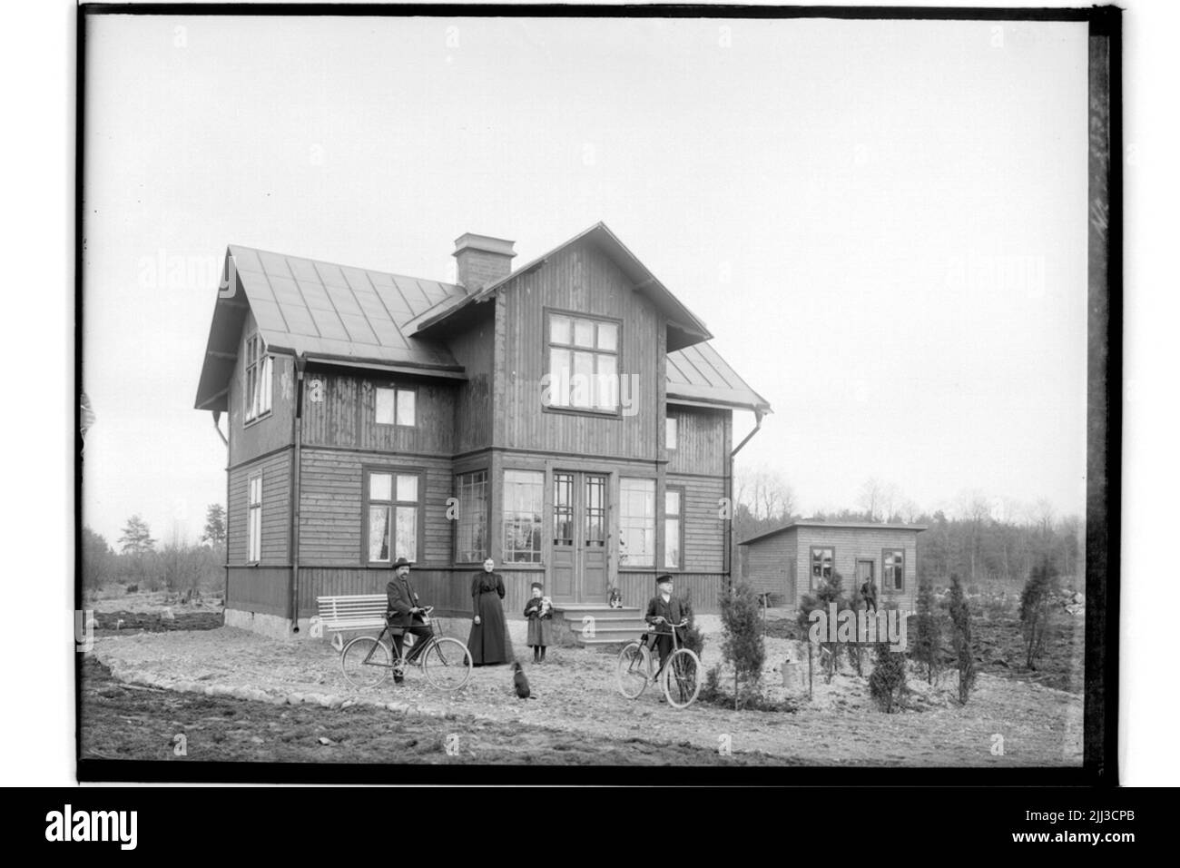 4 storey building Black and White Stock Photos & Images - Alamy