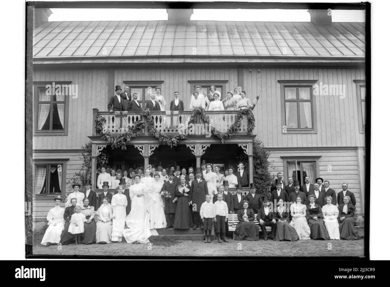 Top hat with veil Black and White Stock Photos & Images - Alamy