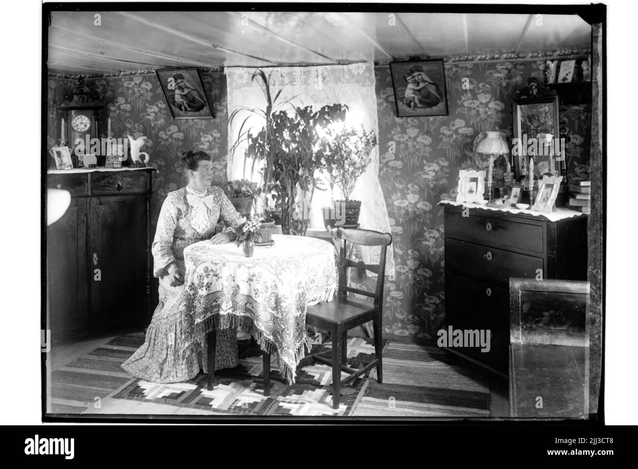 Position room Black and White Stock Photos & Images - Alamy