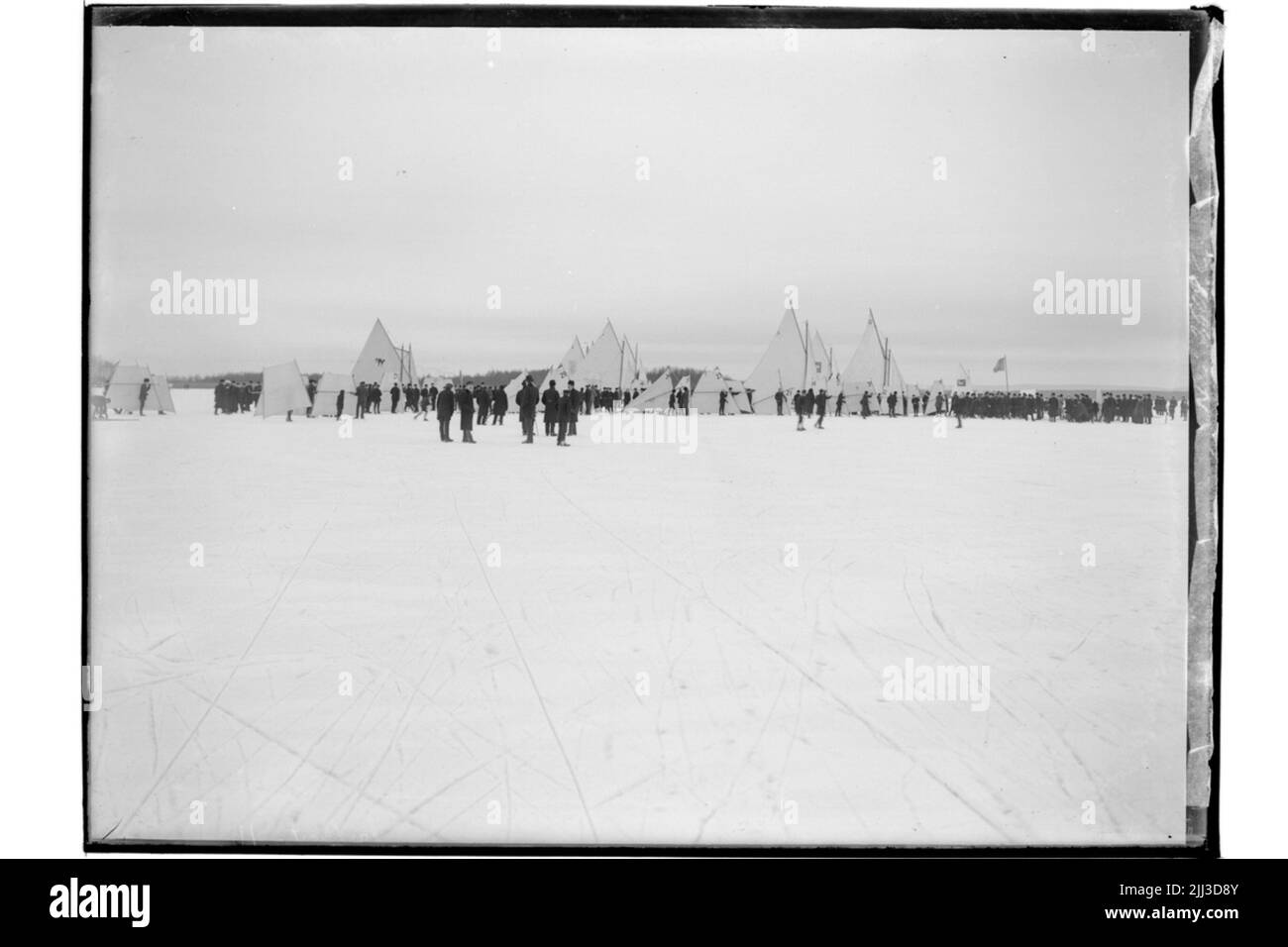 Ice hunting on Hjälmaren Stock Photo - Alamy