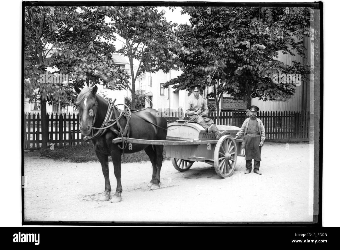 The cleaning plant, two men with horse and carriage, latrin carp. ERIK ...