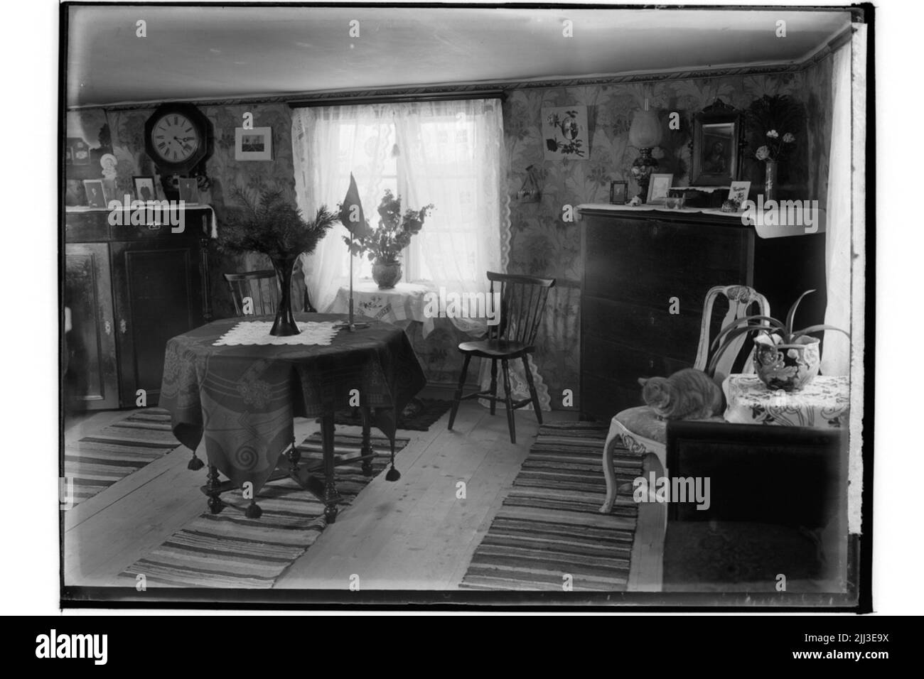 View of a drawing room Black and White Stock Photos & Images - Alamy