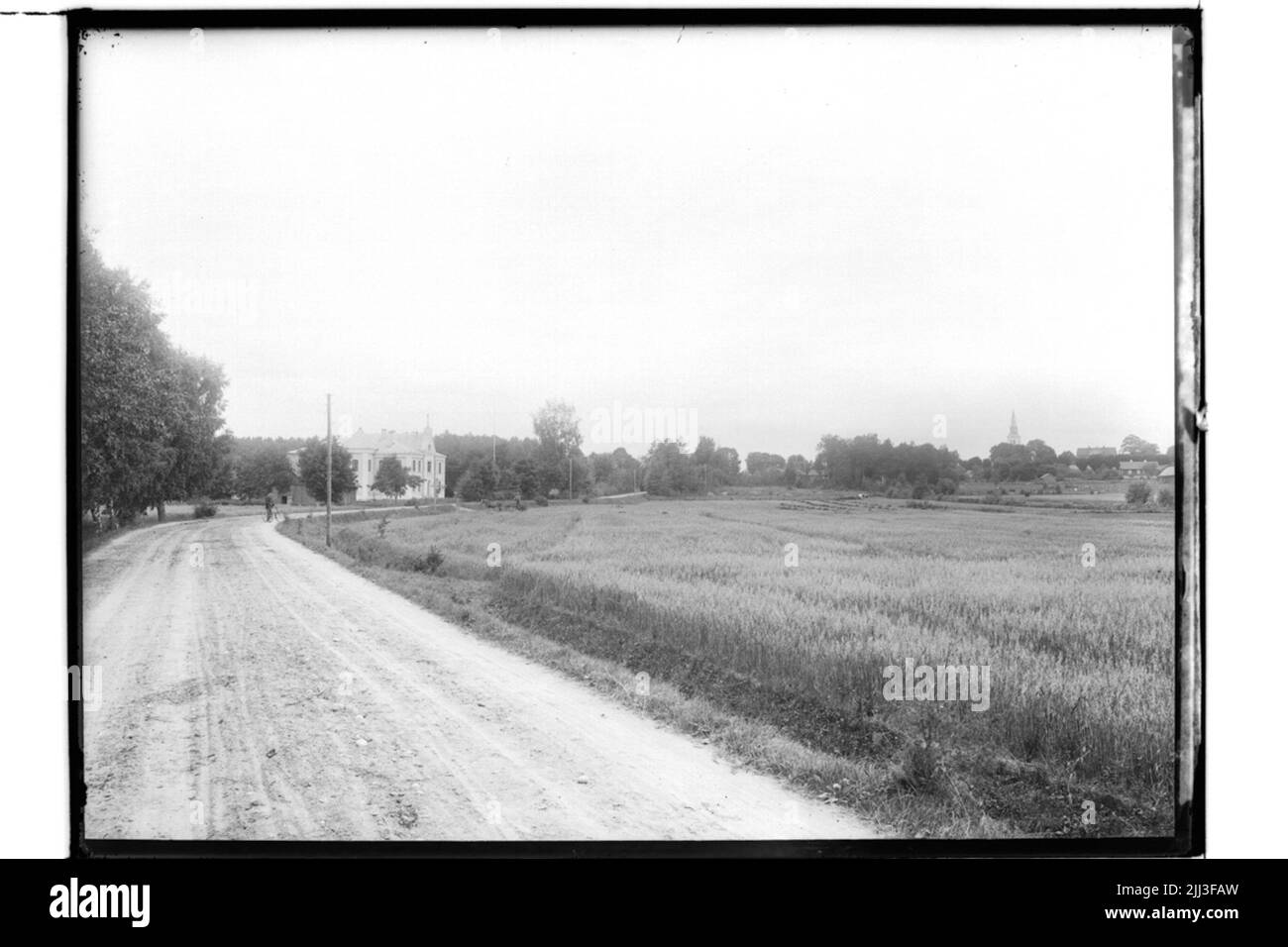 Two storey church hi-res stock photography and images - Alamy