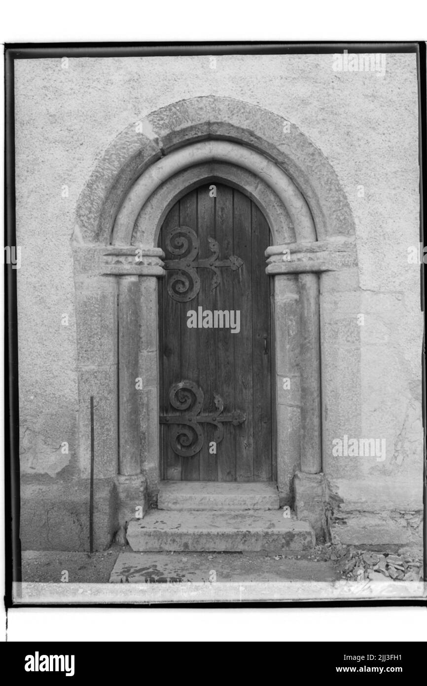Historic church portal Black and White Stock Photos & Images - Alamy