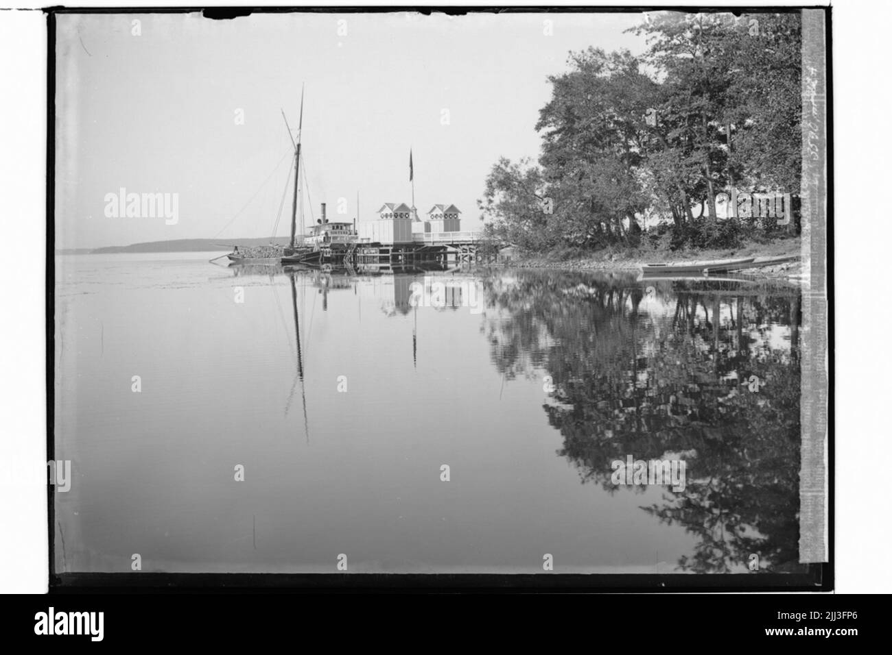 Steninge steamboat bridge at Steninge Castle Stock Photo - Alamy