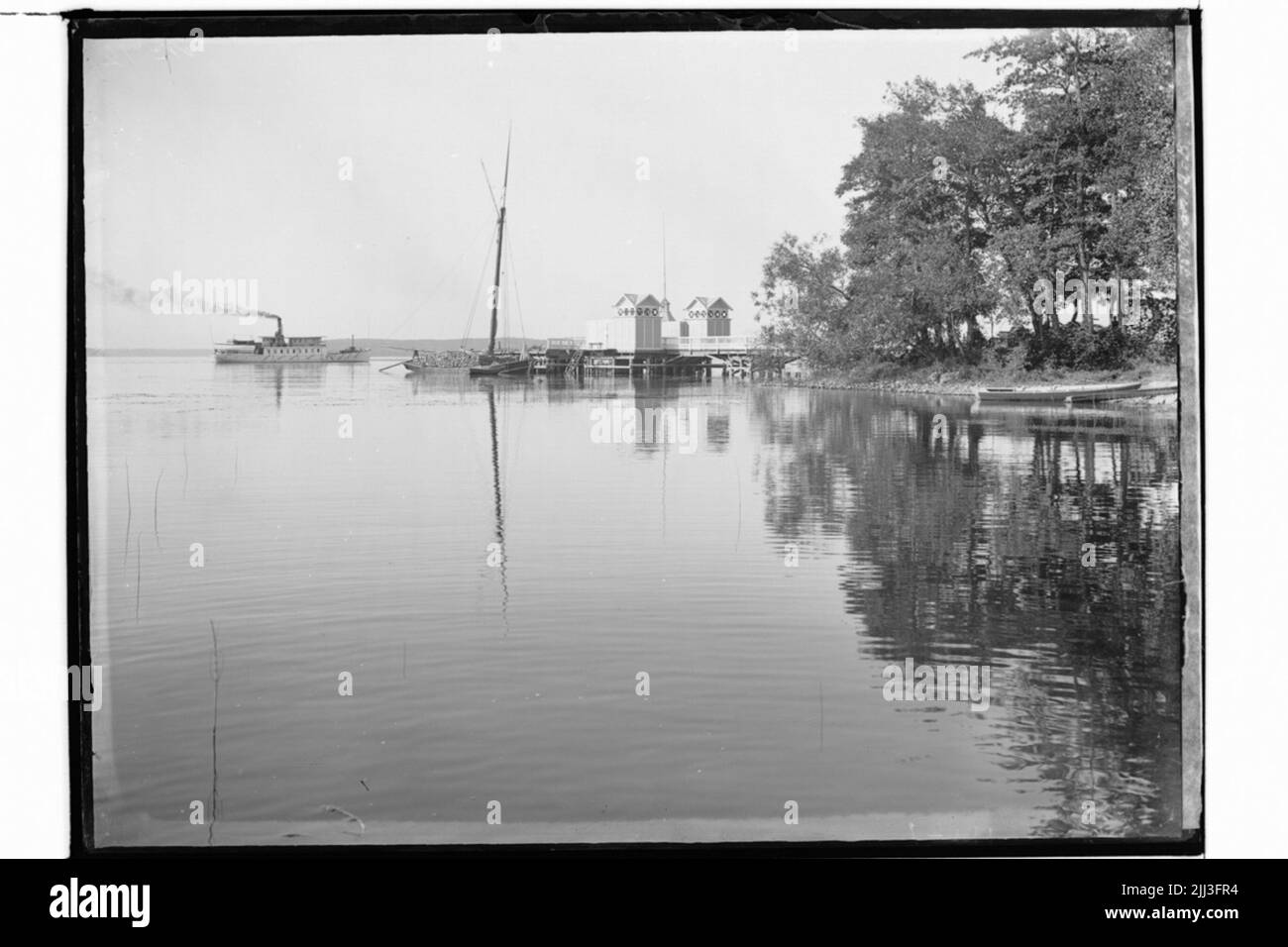 Steninge steamboat bridge at Steninge Castle Stock Photo - Alamy