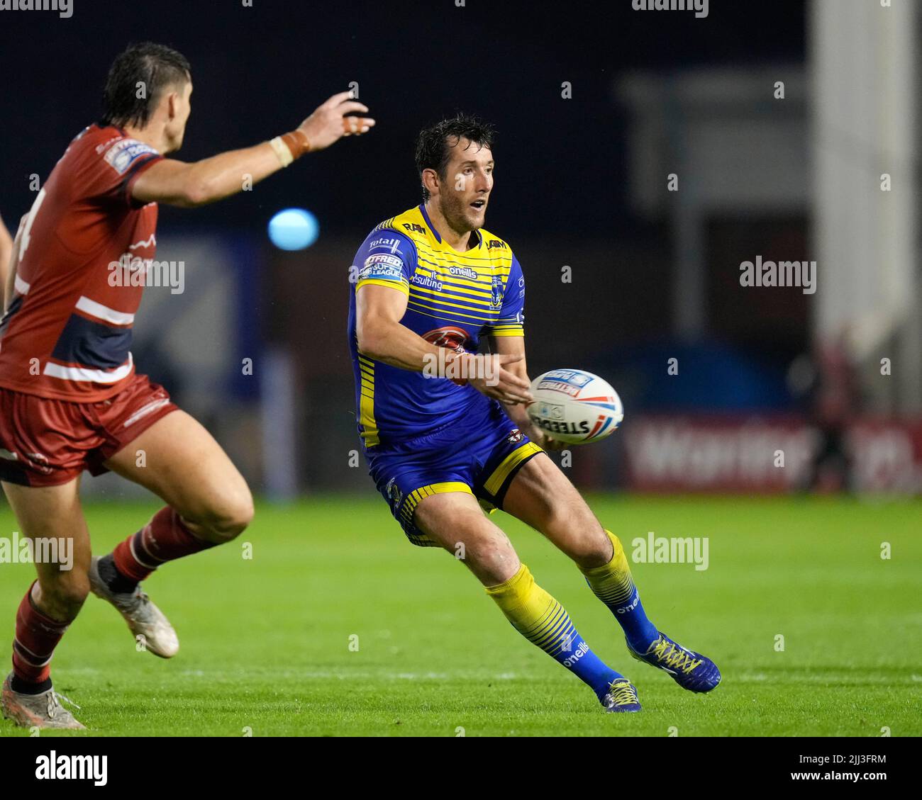Stefan Ratchford #1 of Warrington Wolves passes the ball Stock Photo ...