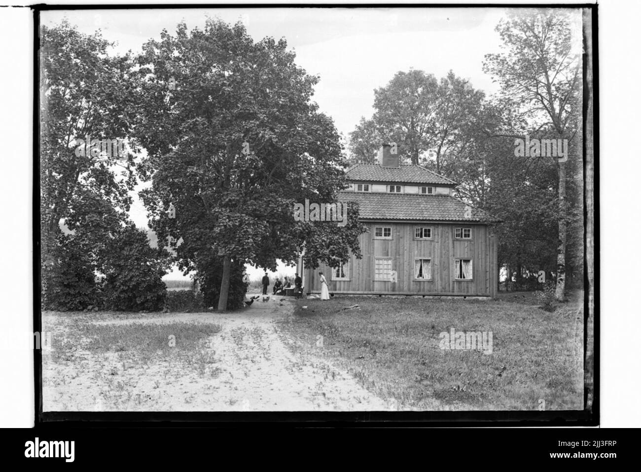 Steninge Castle, "Old Palace", Kuskbostaden.An and a half -level ...
