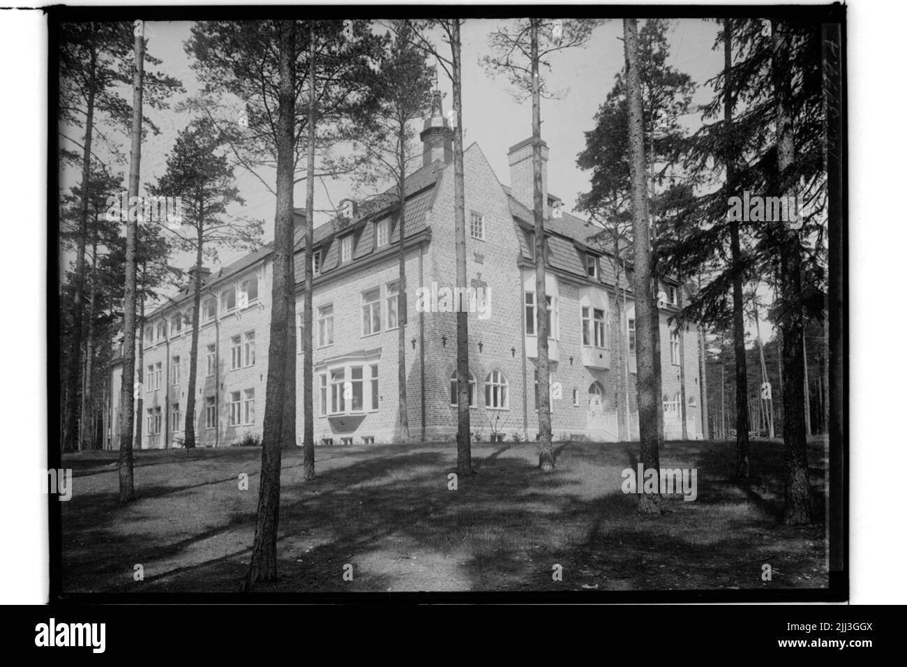 Tubercoloss Hospital in Adolfsberg, three -storey hospital buildings in ...
