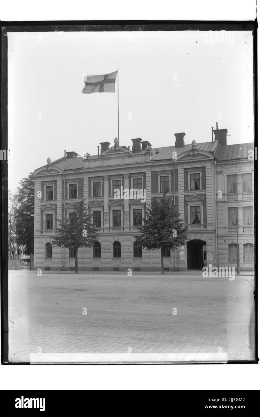 The housekeeping company's house, three -storey residential building in ...