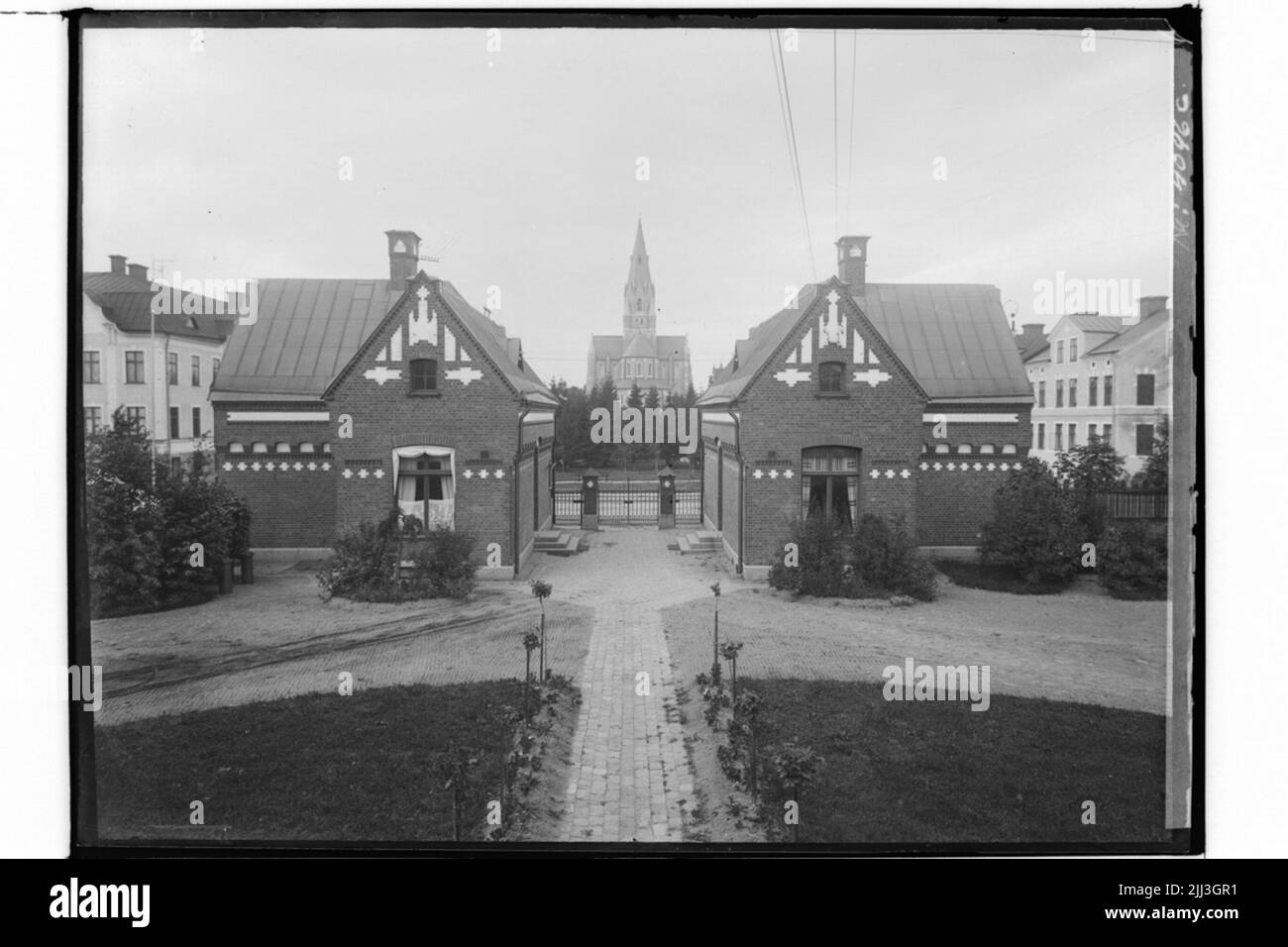 The epidemic hospital, the entrance, two one -story hospital buildings ...