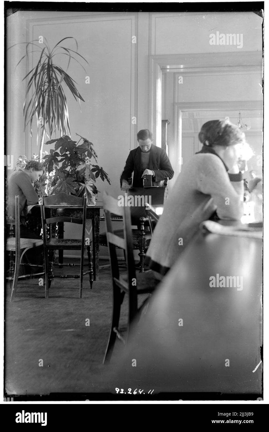 Photography facility Cut Out Stock Images & Pictures - Alamy