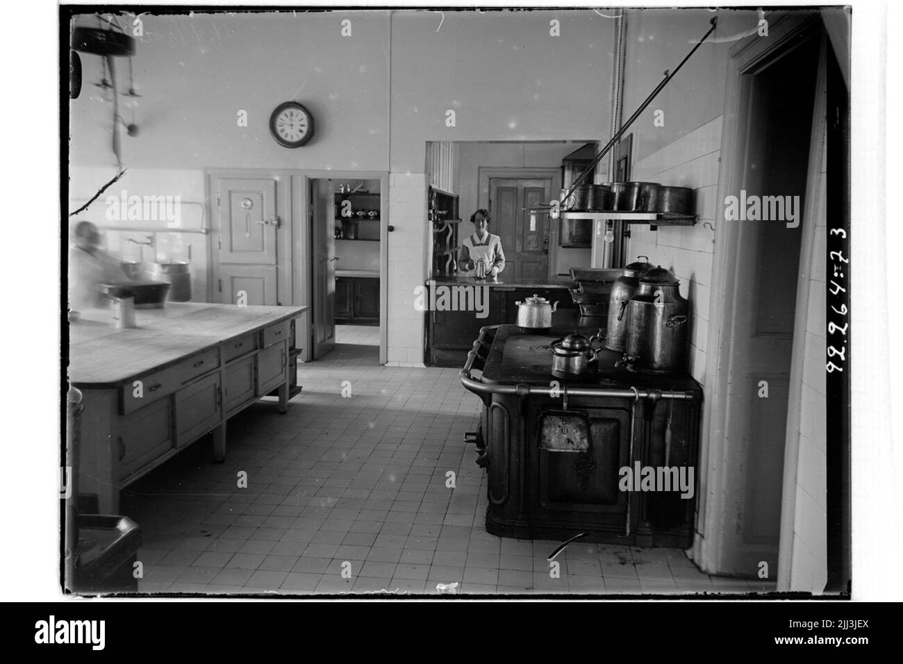 Hospital kitchen equipment hi-res stock photography and images - Alamy
