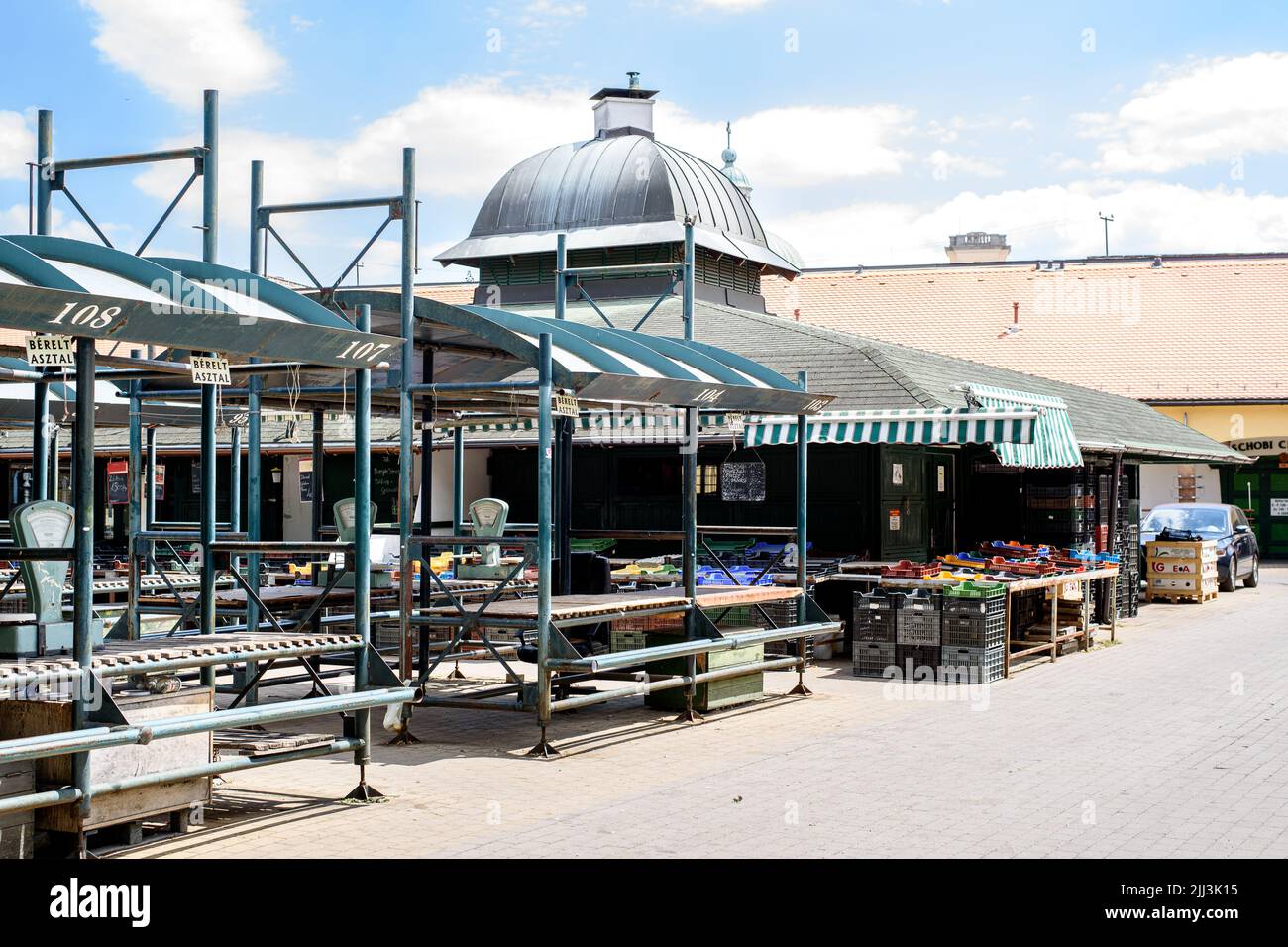 Stocking market hi-res stock photography and images - Alamy