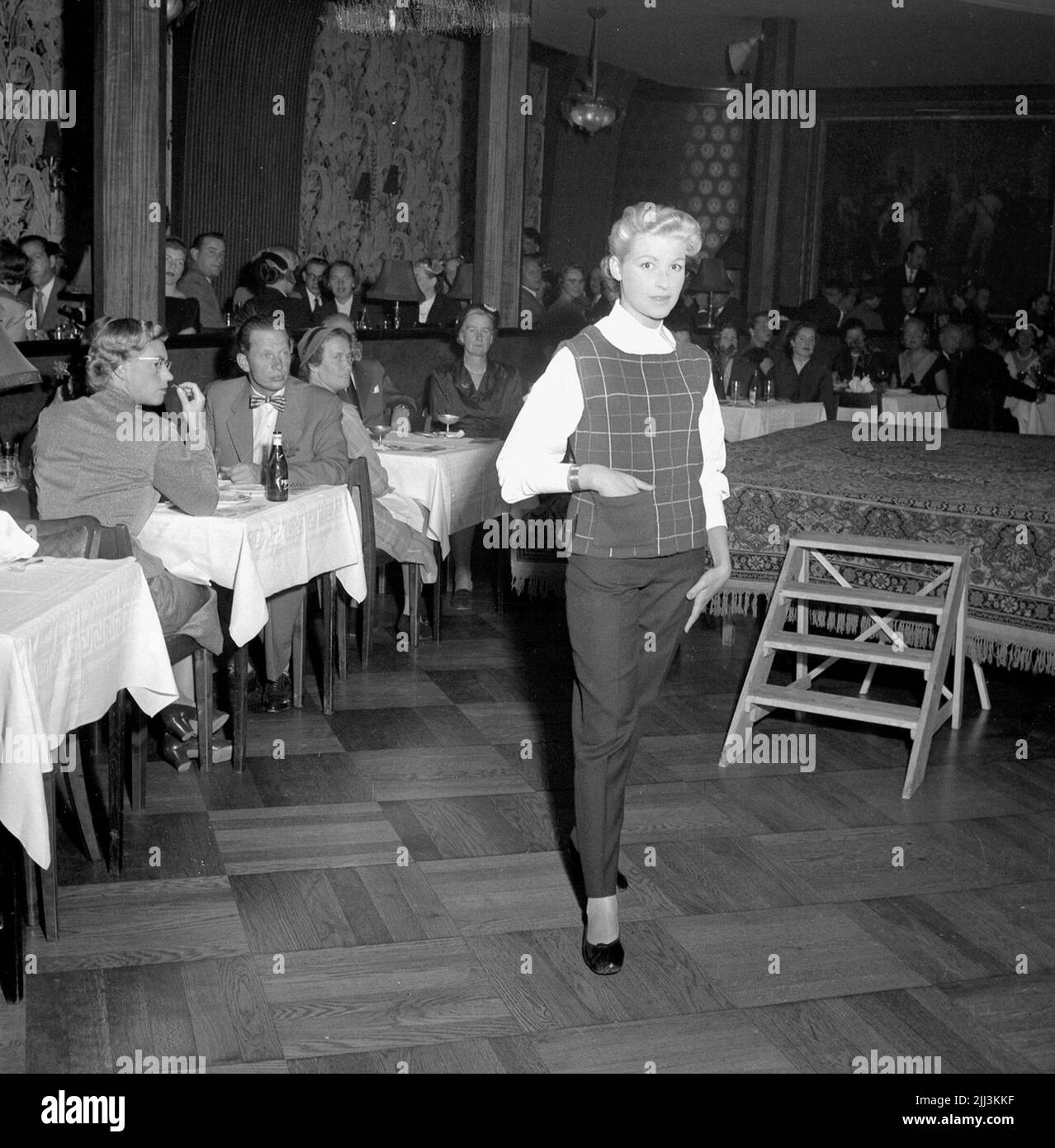 1950s male model hi-res stock photography and images - Alamy