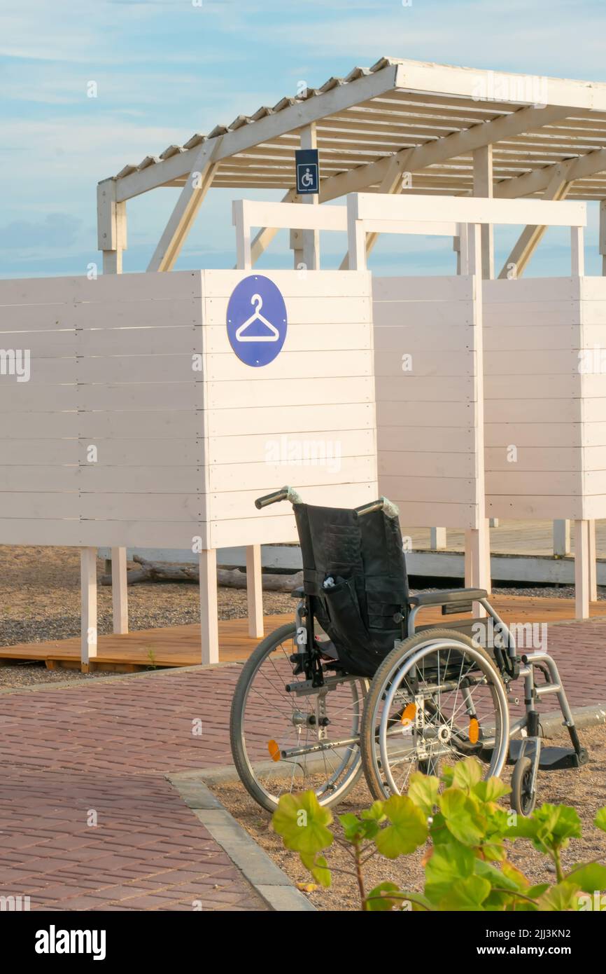 Happy person in wheelchair outdoor hi-res stock photography and images ...