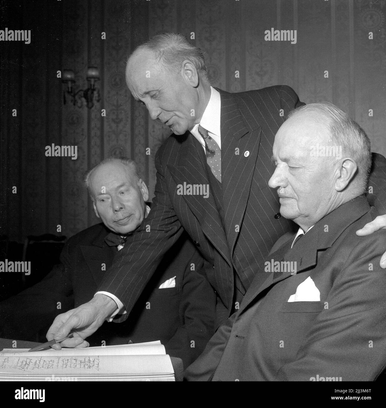 Community arts association Black and White Stock Photos & Images - Alamy