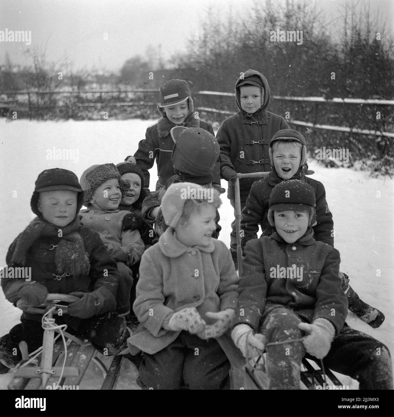 Children go tobreak.december 1956 Stock Photo - Alamy