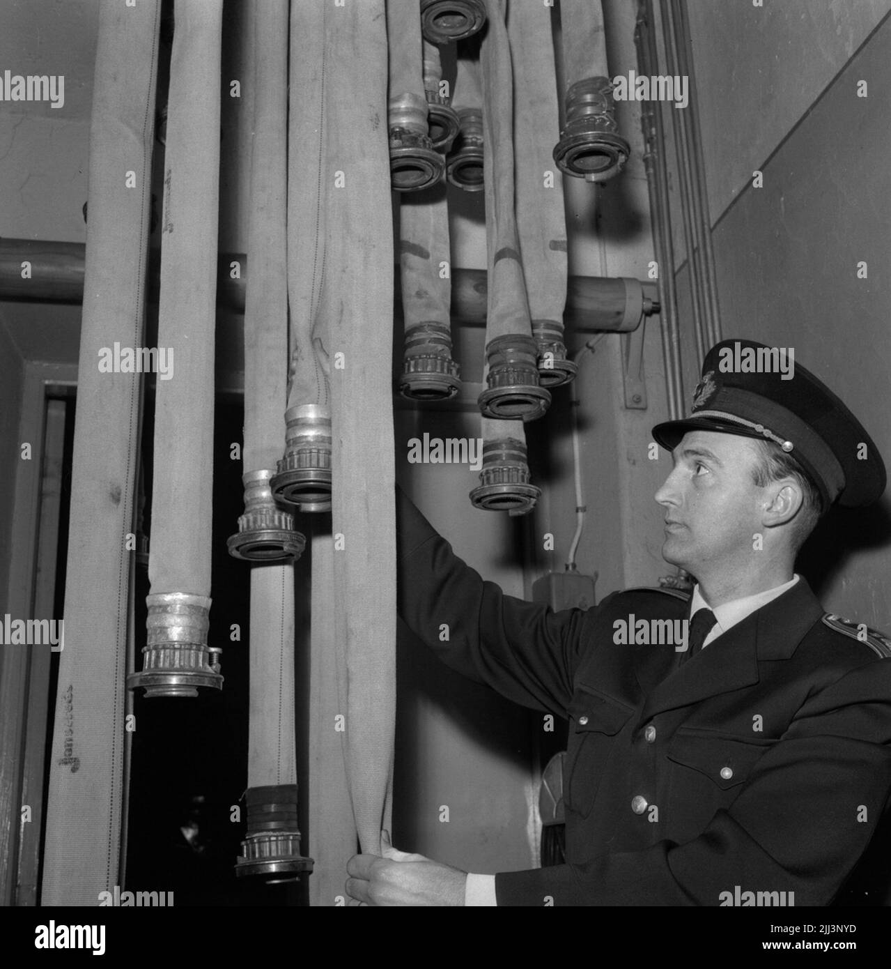 Firefighting activity Black and White Stock Photos & Images - Alamy