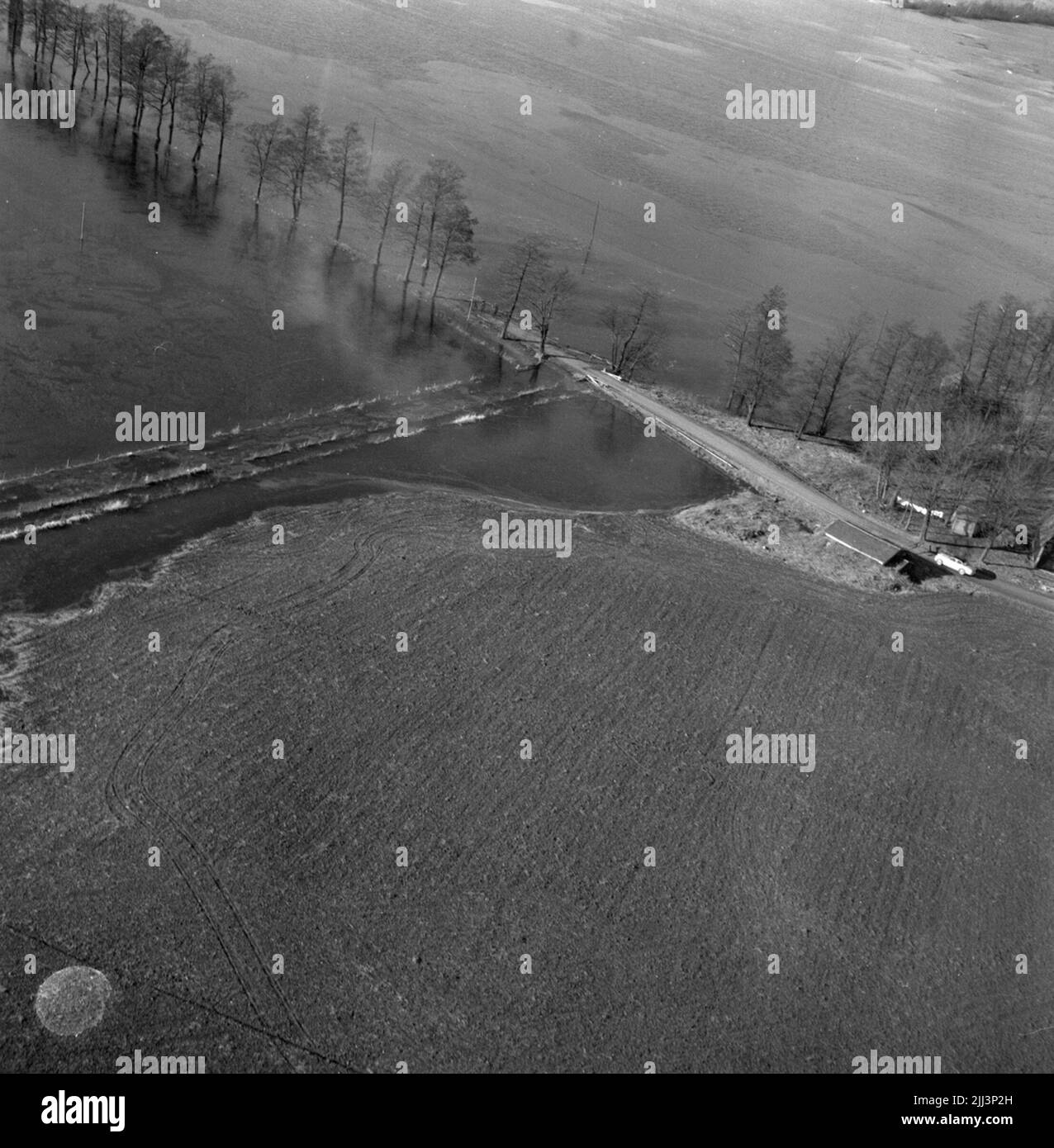 Historic flood photo Black and White Stock Photos & Images - Alamy