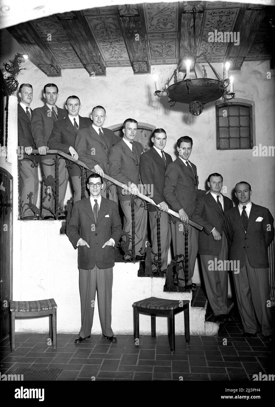 Whispering bands, ten men at Restaurant Gyllene Drotten Stock Photo - Alamy Whispering bands, ten men at Restaurant Gyllene Drotten Stock Photo - Alamy