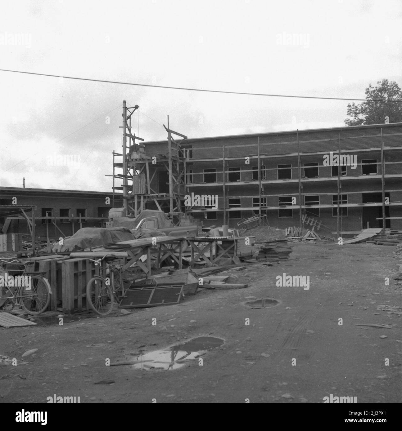 Roofing party in Laxå.22 September 1955 Stock Photo - Alamy