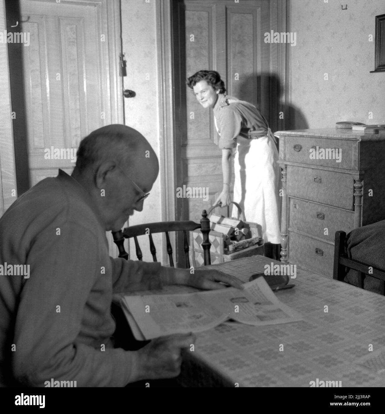 Report overview Black and White Stock Photos & Images - Alamy