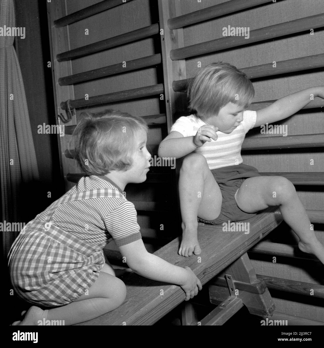 Children exercise training Black and White Stock Photos & Images - Alamy