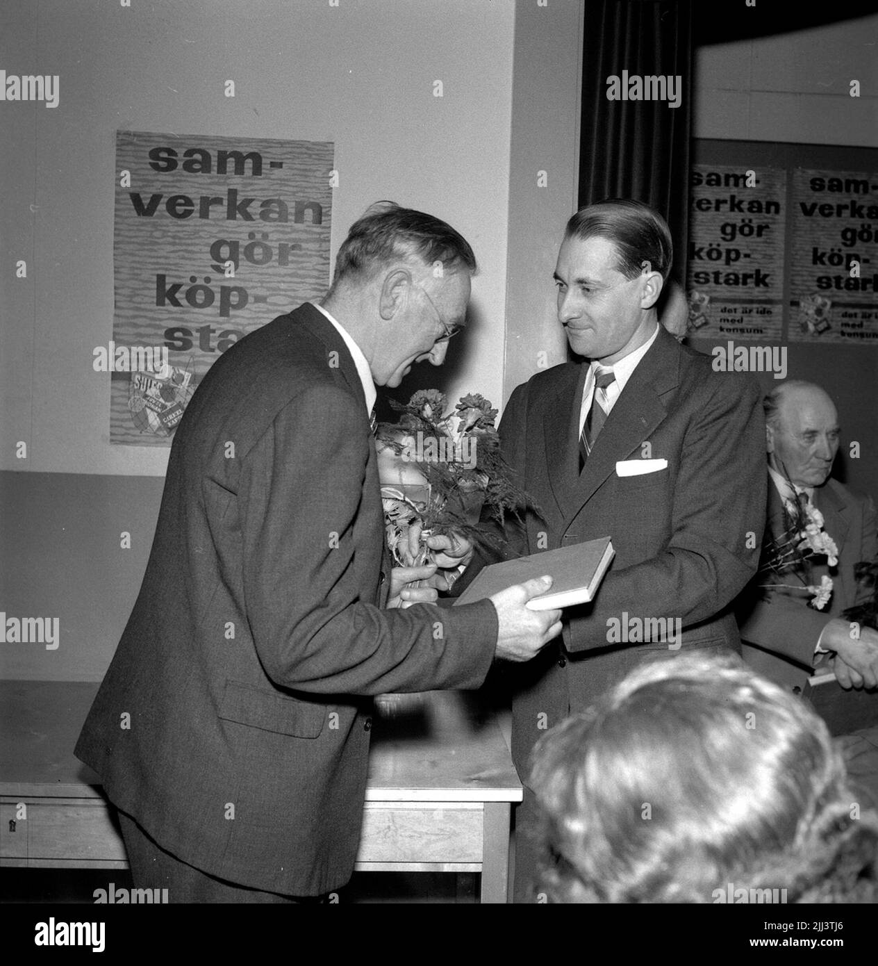 Consumption asker 50 years. December 1956 Stock Photo - Alamy