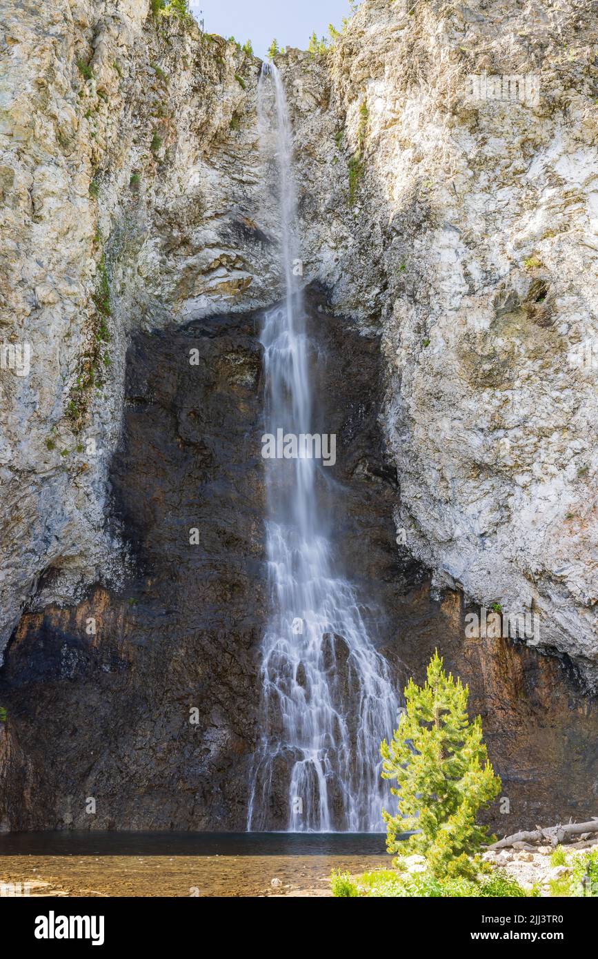 Fairy falls trail yellowstone hi-res stock photography and images - Alamy