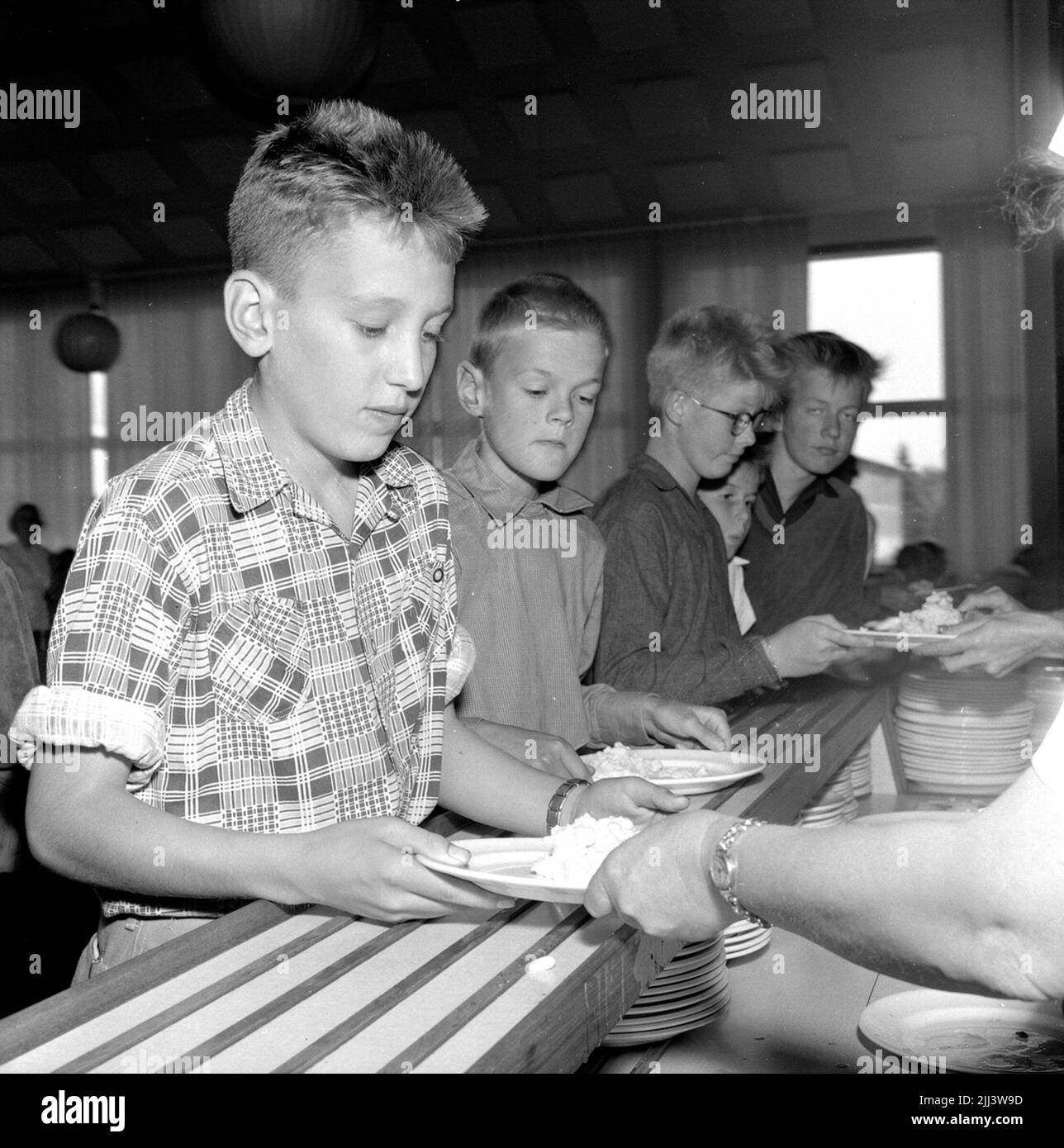 Institutional dining hi-res stock photography and images - Alamy