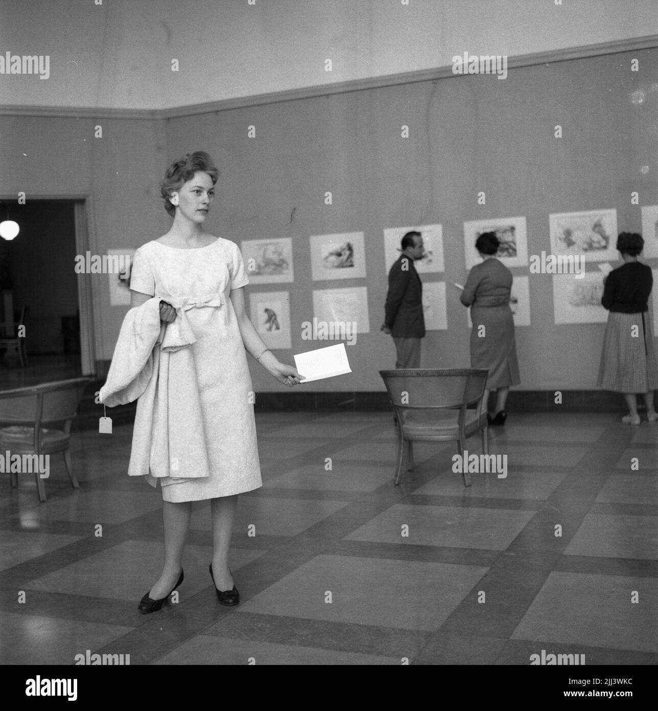 50s fashion editorial hi-res stock photography and images - Alamy