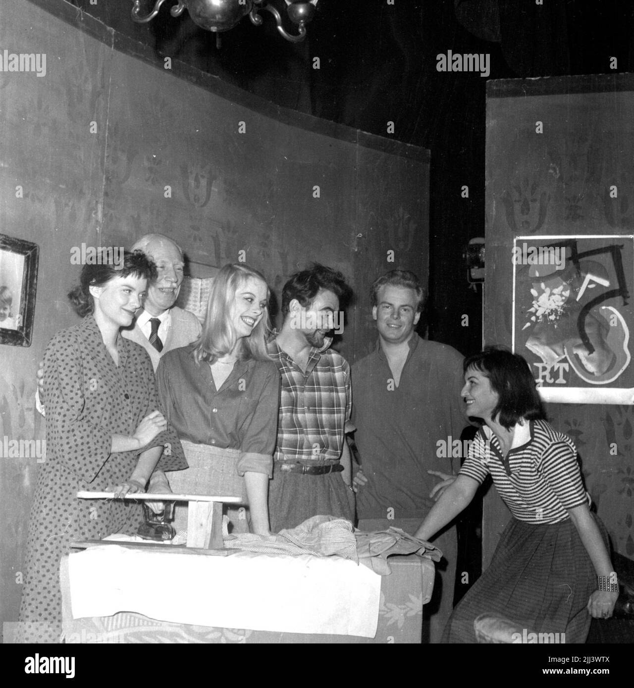 November 7 1958 hi-res stock photography and images - Alamy