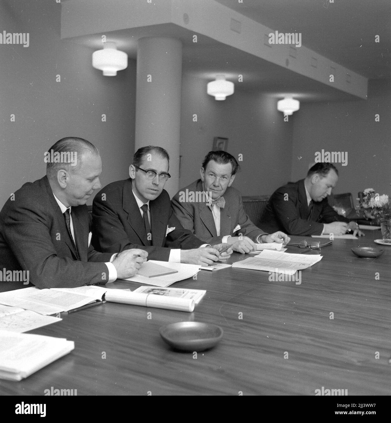 Meeting room government council Black and White Stock Photos & Images ...