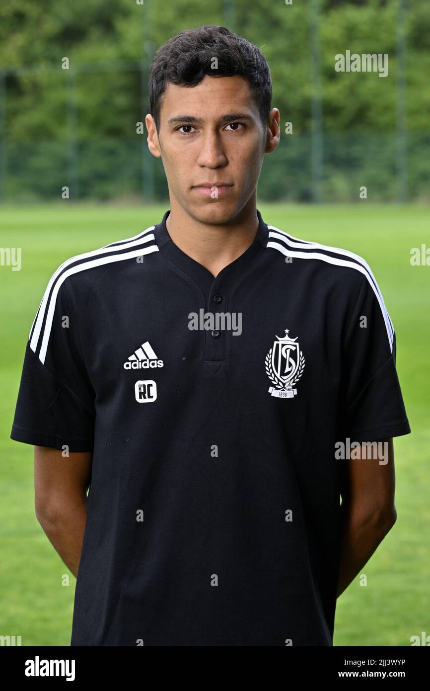 ATTENTION EDITORS - EMBARGO 15/07 19H **** - Standard's logistics ...