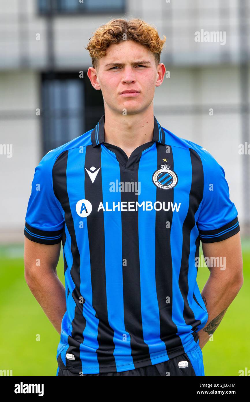 ATTENTION EDITORS - EMBARGO ON PUBLICATION TILL SUPERCUP MATCH ON ...