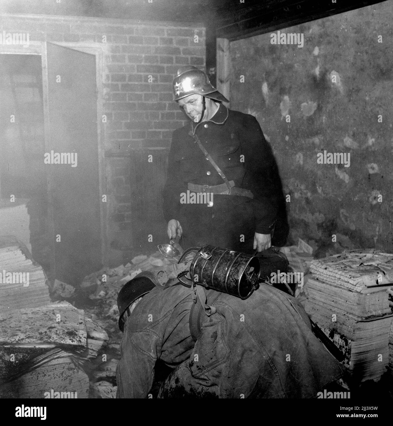 Conflict fight Black and White Stock Photos & Images - Alamy