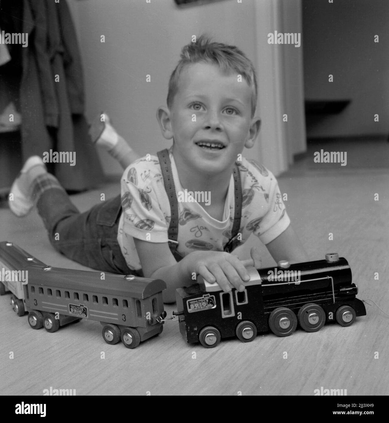 Various pictures, 1958. Children's play Stock Photo - Alamy